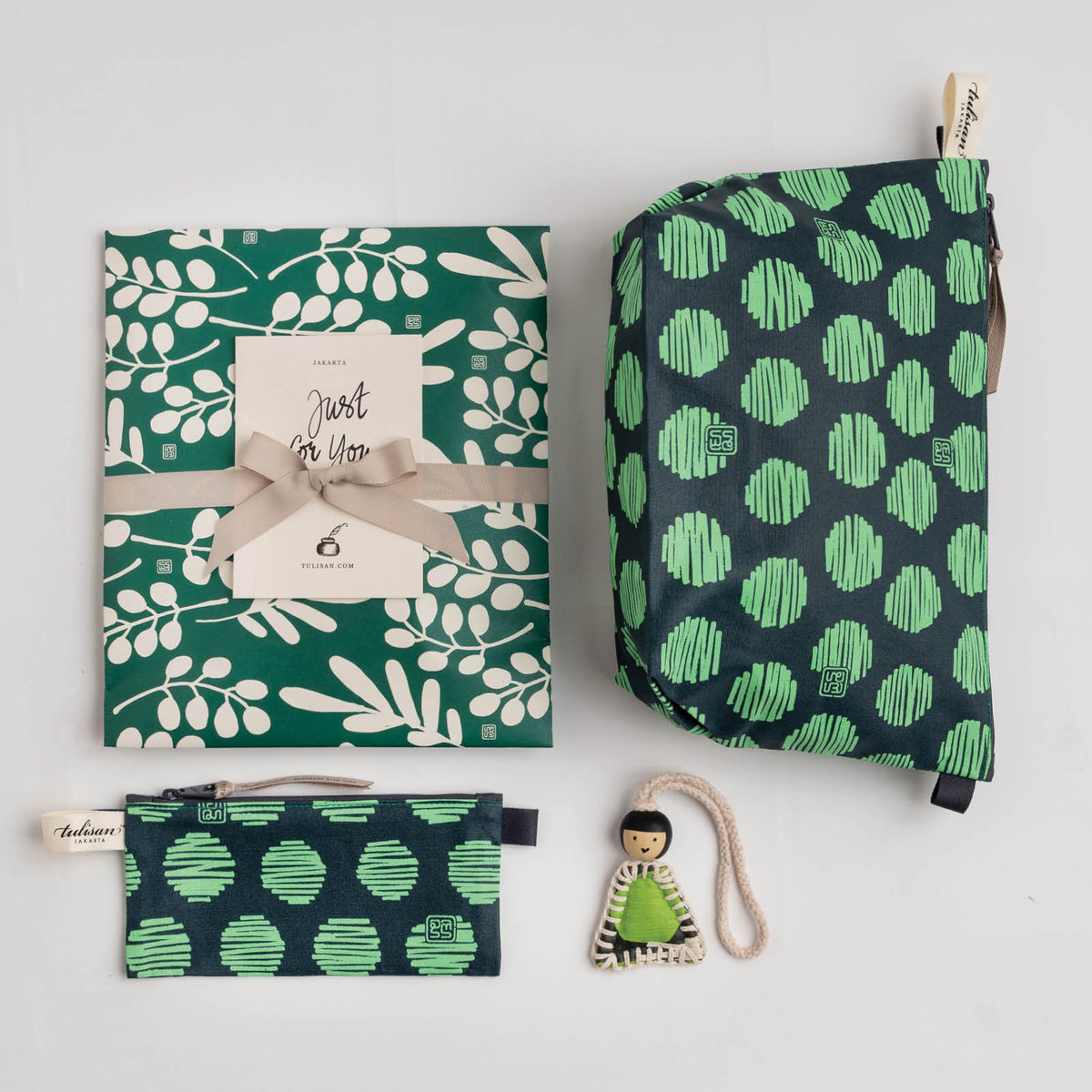 The Light Packer B – Tulisan